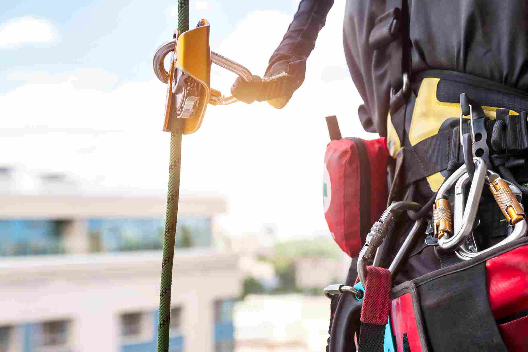 Linha de vida: guia completo para segurança em altura!
